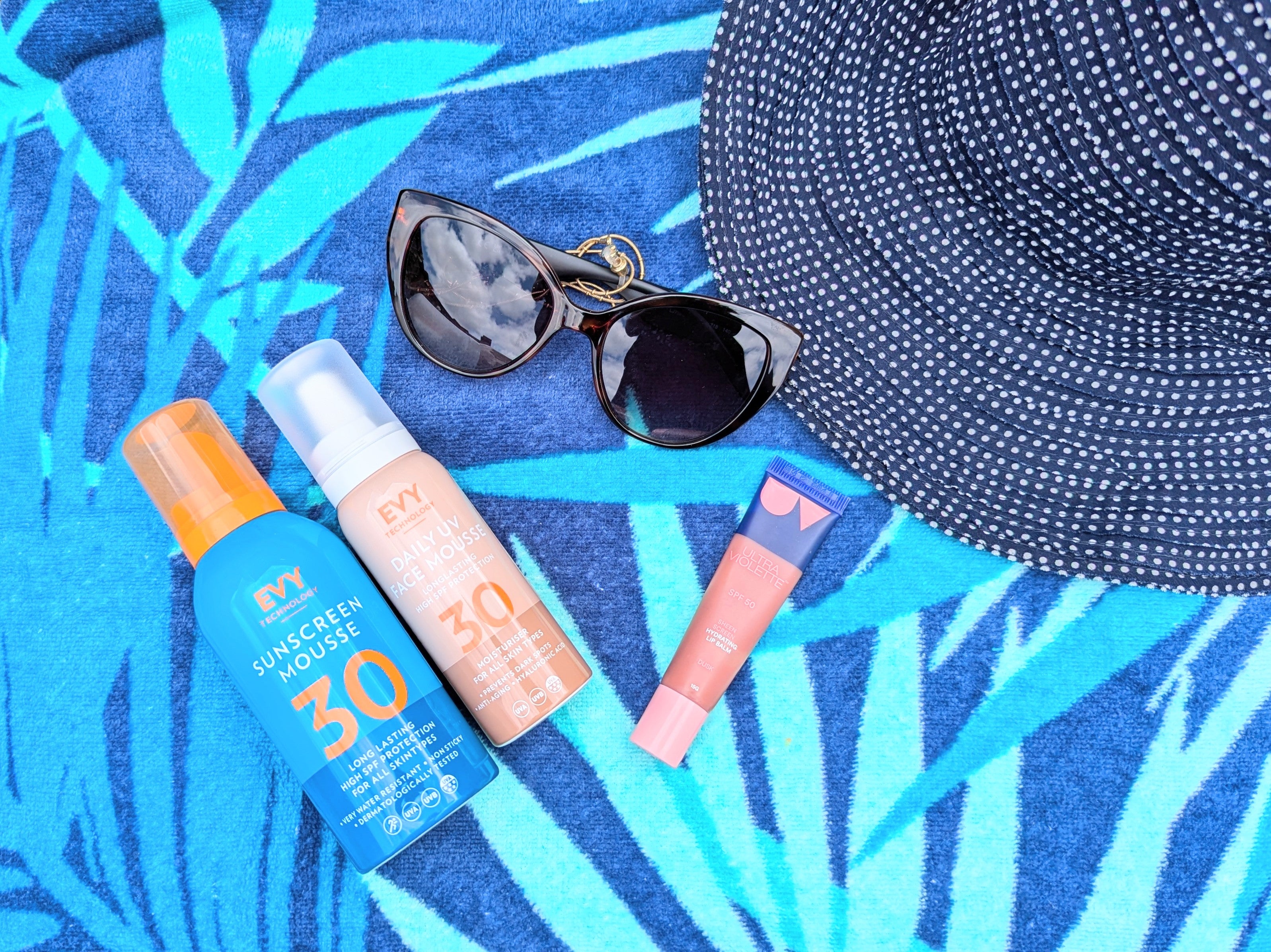 How to stay SunSmart - your ultimate guide to sun protection – Apothaka ...